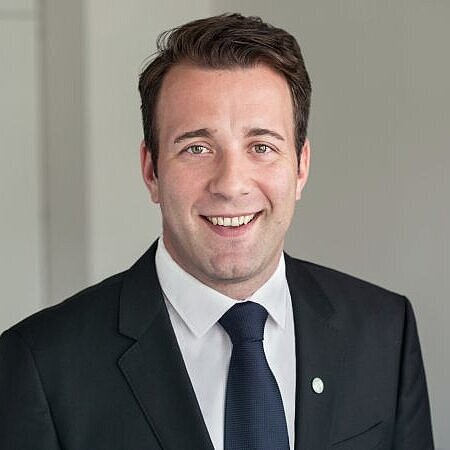 Enon-Gruppe: Tino Hahn verlässt Desag - Eurailpress