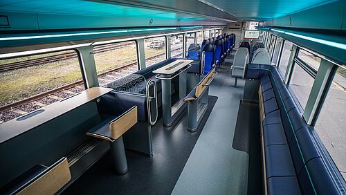 DB Regio/RMV: Innovative Zugabteile in Regionalzügen zwischen Frankfurt ...