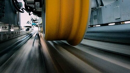 MagRail-Technologie: Nevomo lässt erstmals Zug über Gleisen schweben ...